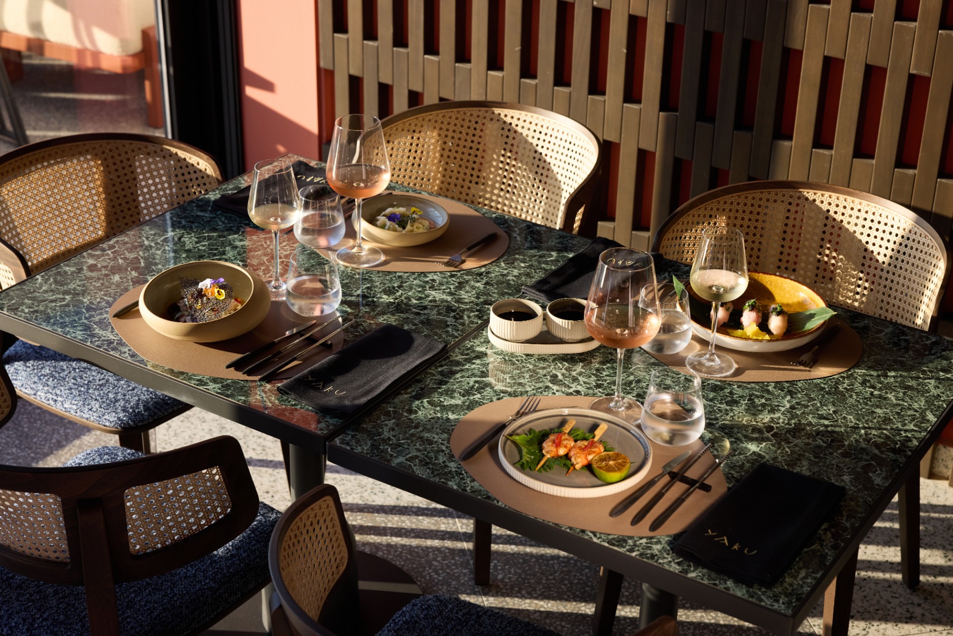 Restaurants & Bars - Oros Luxury Beach Resort