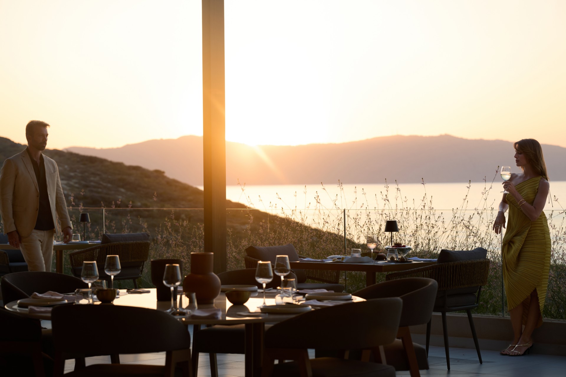 Restaurants & Bars - Oros Beach Resort