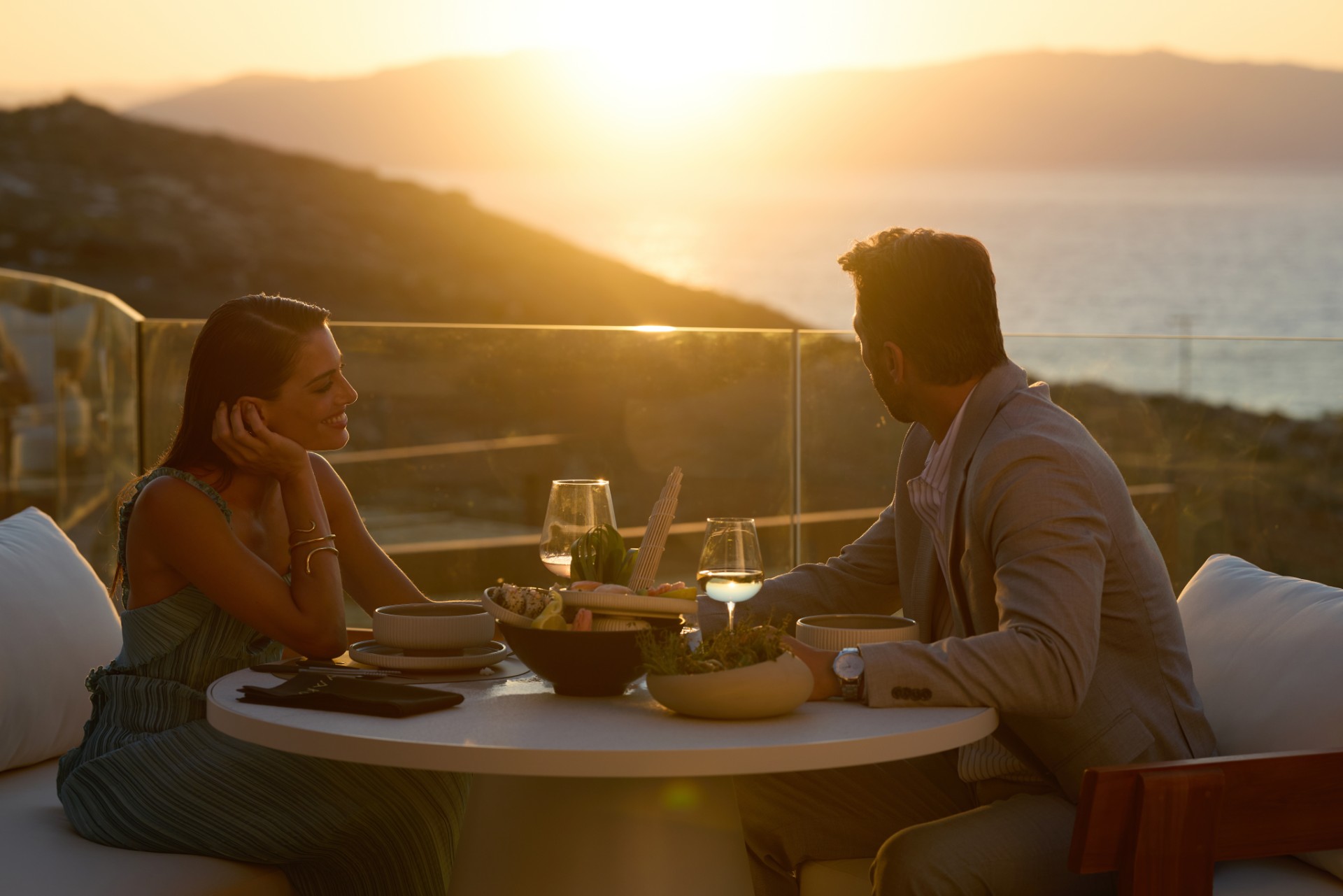 Restaurants & Bars - Oros Luxury Beach Resort