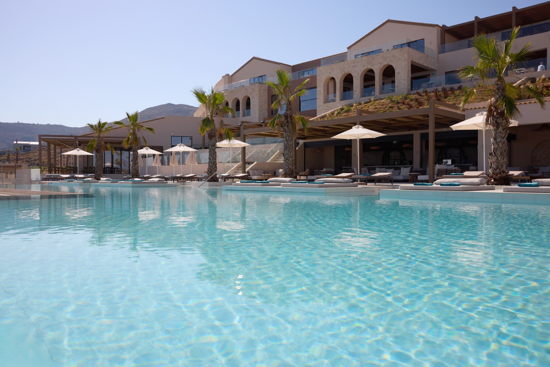 Restaurants & Bars - Oros Luxury Beach Resort