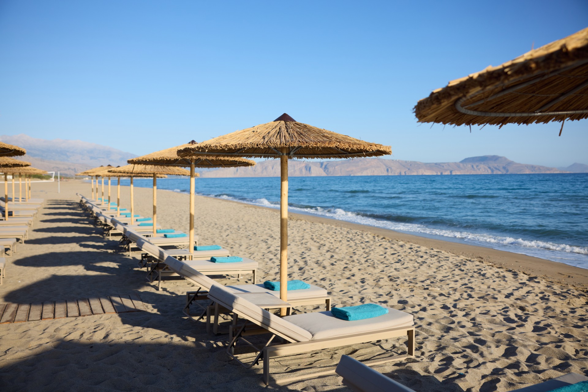 ÓROS Beach - Oros Luxury Beach Resort